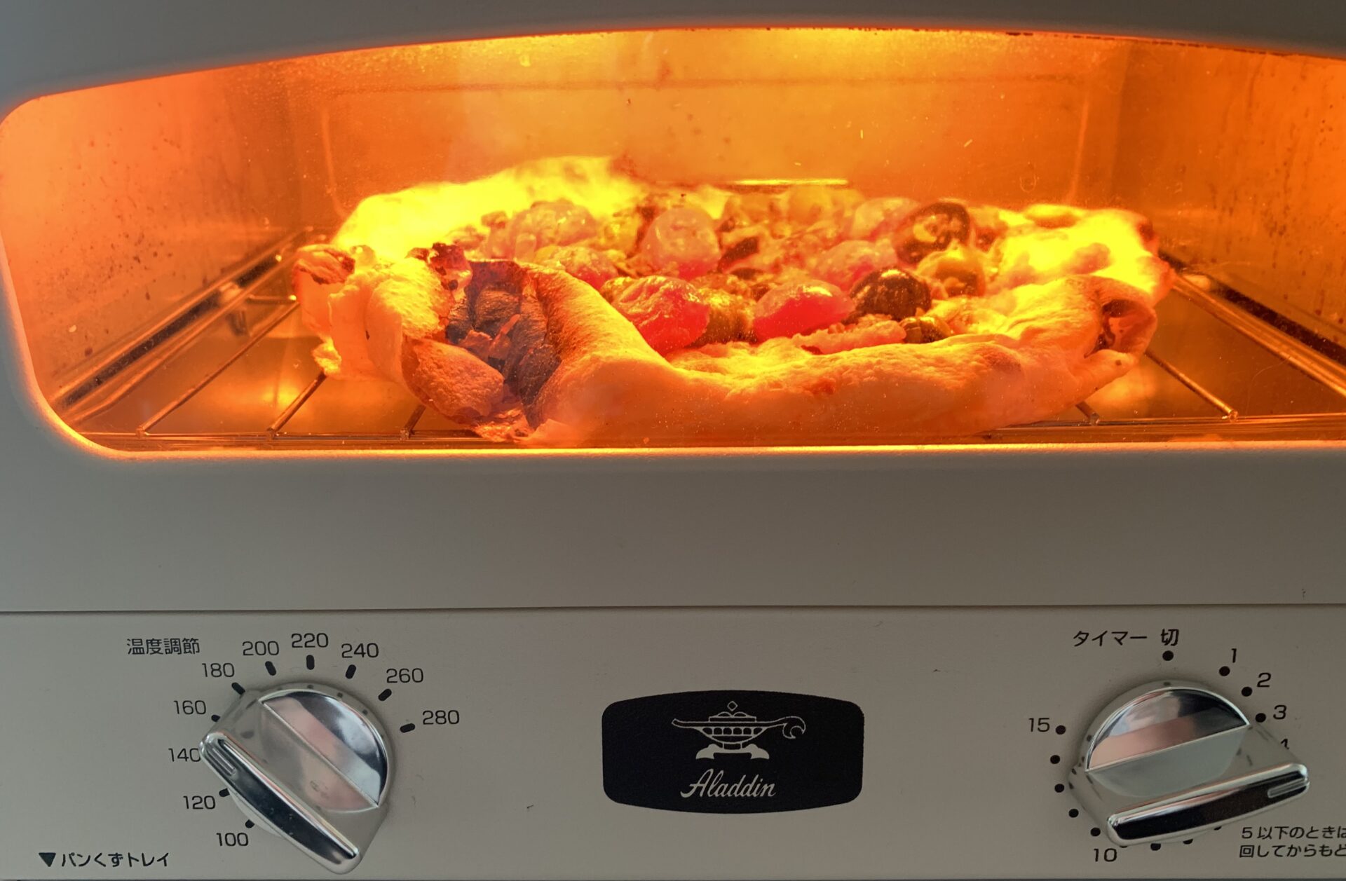 【pizzalabo(pst六本木)の人気ピザを食べてみた】リアルな口コミ!詳細レビュー Tsumamigui Life